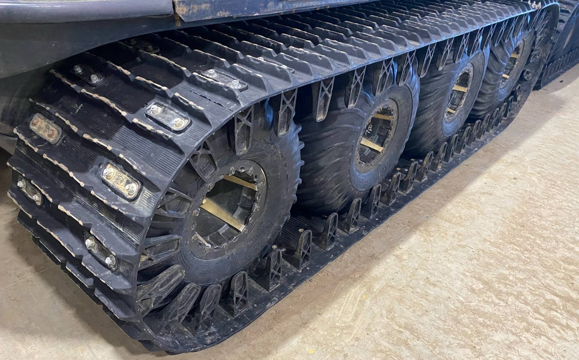 825-50-1-NE ACC, TRACK, 8X8 RUBBER - NO EXT | Store